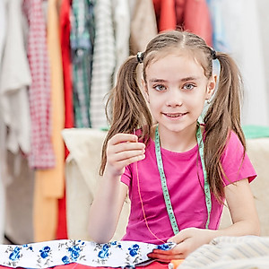 Kingdder 200 Pcs 10 x 10 Inch Cotton Fabric Squares for sewing Craft Fat Quarters Bundle Squares Patchwork Fabric for DIY Crafts Scrapbooking Cloths Handmade Accessory (Cartoon)