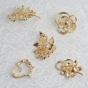 Efavormart 5 Pcs Assorted Gold Plated Pearl and Rhinestone Crystal Rhinestone Brooches Floral Sash Pin Brooch Bouquet Decor