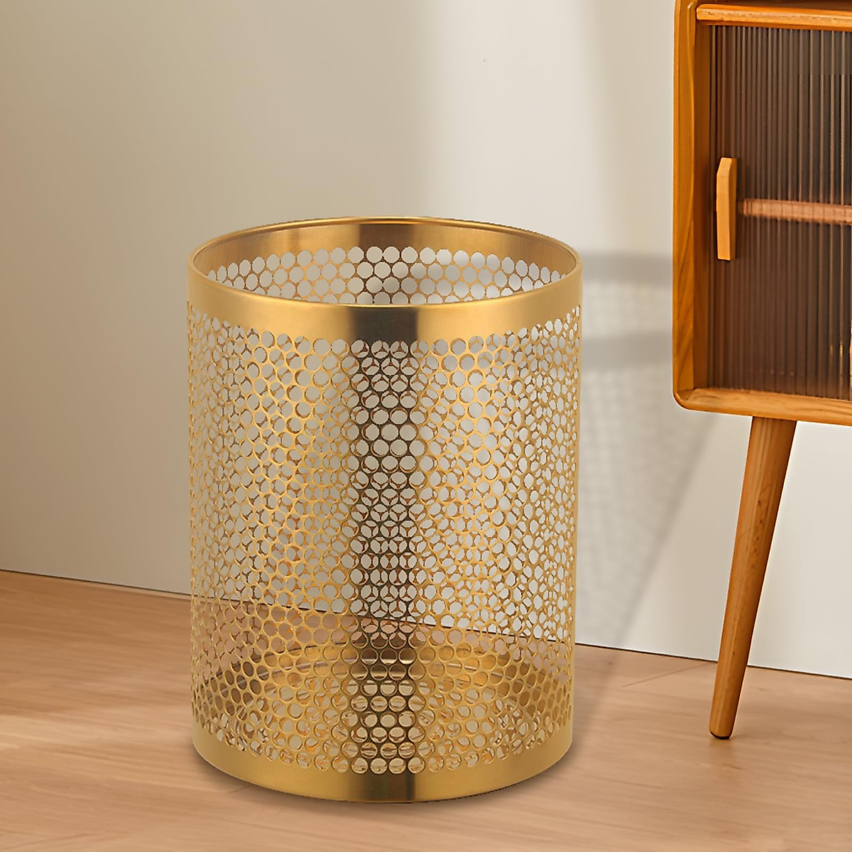 Ayiwiee Gold Mesh Wastebasket for Bathroom, Brass Wire Trash Can, 3.5 Gallon / 12L Round Mesh Stainless Steel Wastebasket Trash Can, Recycling Bin for Home, Office, Bedroom Kitchen