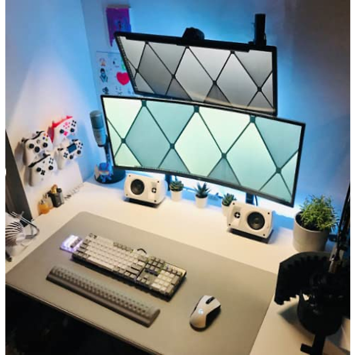 3DLASERSLAB Damage-Free Controller Wall Mount Display for Xbox One, Microsoft, Easy Install, 3M Command Strip Included (Silver, 4)