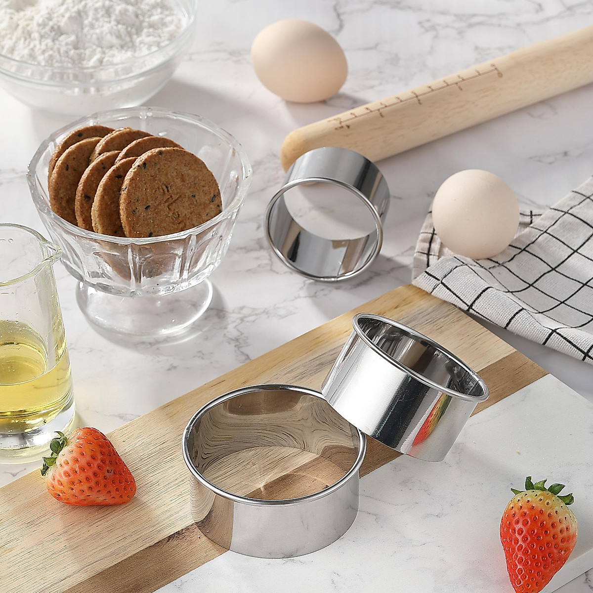 3PCS Cookie Cutters, COKUMA Biscuit Cutter Tools, Stainless Steel Round Cookie Cutter, Donut Cutter Ring Molds for Baking (3.2in 2.8in 2.4in)