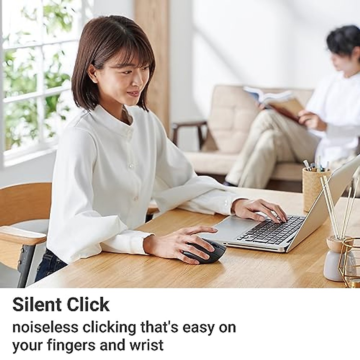 ELECOM Bluetooth Mouse Ergonomic Shape, Silent Click, 18-Month Battery Life, 2000DPI, 5 Buttons with Tilt Wheel, Optical Sensor, Compatible with PC, Mac, Laptop, SHELLPA, Black (M-SH30BBSKBK)