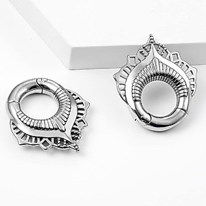 Casvort 2 PCS Hypoallergenic 316 Stainless Steel Floral Trendy Ear Hangers Ear Weight Gauges 2g Body Jewelry 6mm Women Piercing Plugs Pair Selling