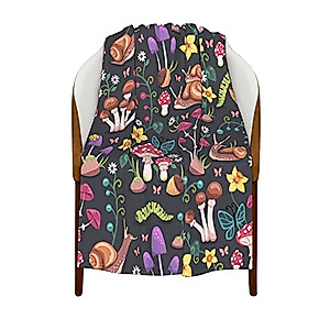 LAKIMCT Snail Mushroom Blanket for Couch Bed Throw Blanket, Aesthetic Decorative Blanket for Travel Camping Comfy Blanket, Full Size Blanket, 30x40 inch