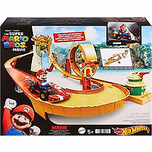 Hot Wheels The Super Mario Bros. Movie Track Set, Jungle Kingdom Raceway Playset with Mario Die-Cast Toy Car Inspired by the Film