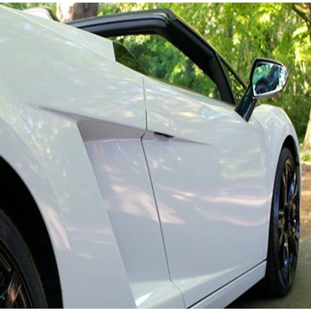 VViViD White High Gloss Realistic Paint-Like Microfinish Vinyl Wrap Roll XPO Air Release Technology (6ft x 5ft (Hood, Roof or Trunk Wrap Kit))