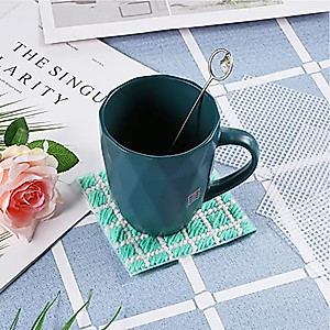 Caydo 4 Pieces 7 Count Plastic Mesh Canvas Sheets for Embroidery, Acrylic Yarn Crafting, Knit Crochet Projects and Make Aquarium Dividers (10.5 X 13.5 Inch)