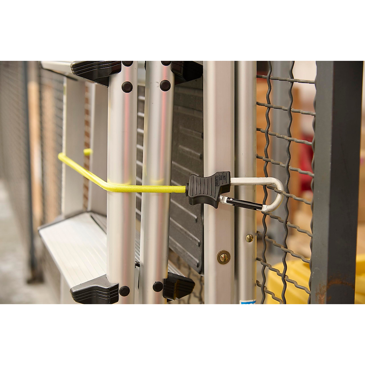 Keeper - 24” Carabiner Bungee Cord - UV and Weather-Resistant