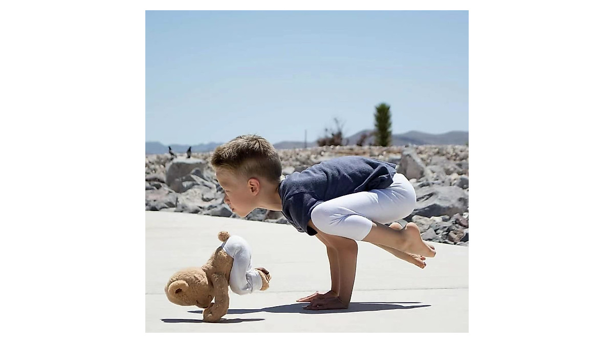 Meddy Teddy The Yoga Bear: Fun Yoga for Kids