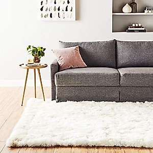 SAFAVIEH Sheep Skin Collection Area Rug - 6' Square, Natural & White, Handmade Rustic Glam Genuine Pelt, 3.4-inch Thick Ideal for High Traffic Areas in Living Room, Bedroom (SHS211A)