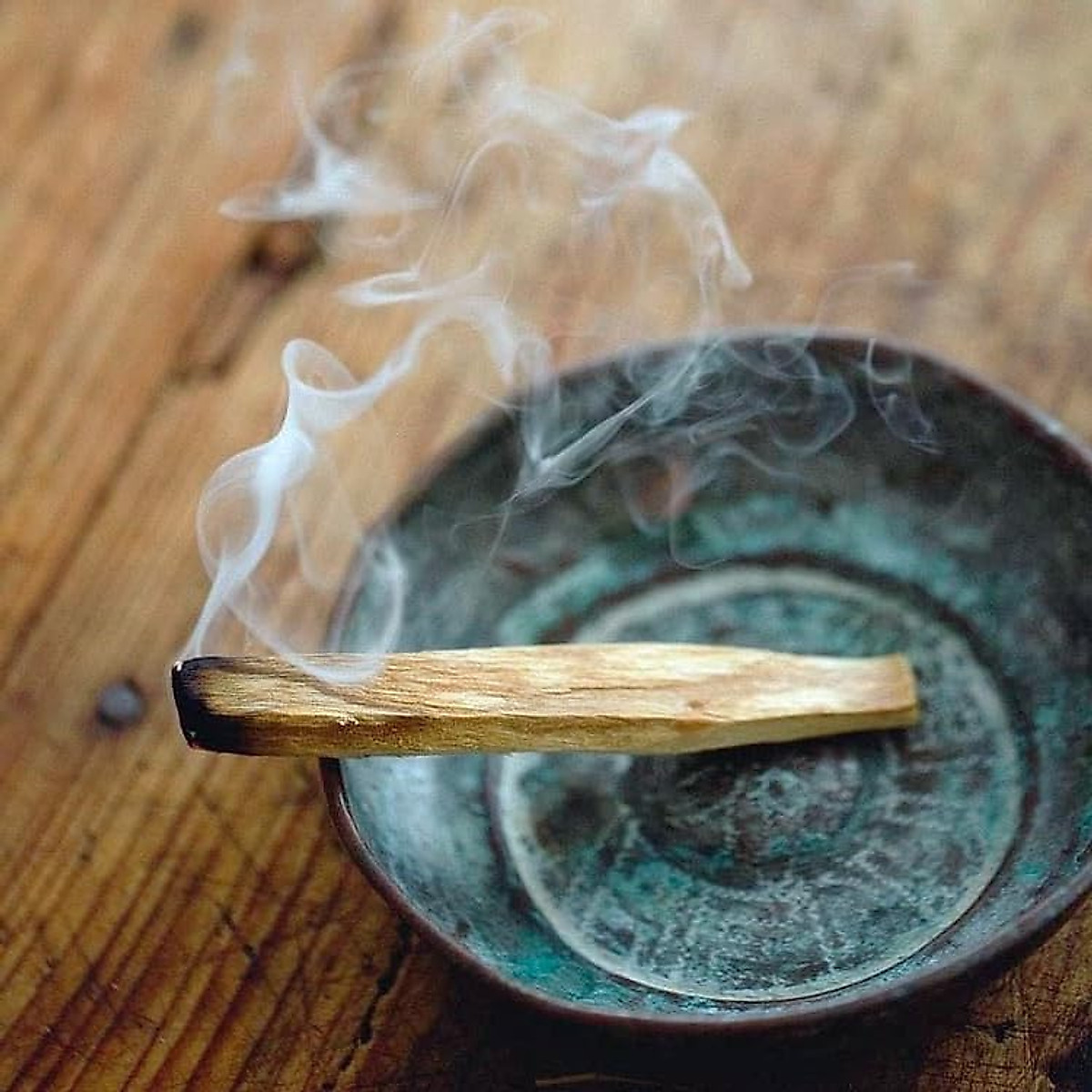 Palo Santo - 100% Natural - 20 Sticks - Sustainably Harvested - High Resin Content - EarthWise Aromatics