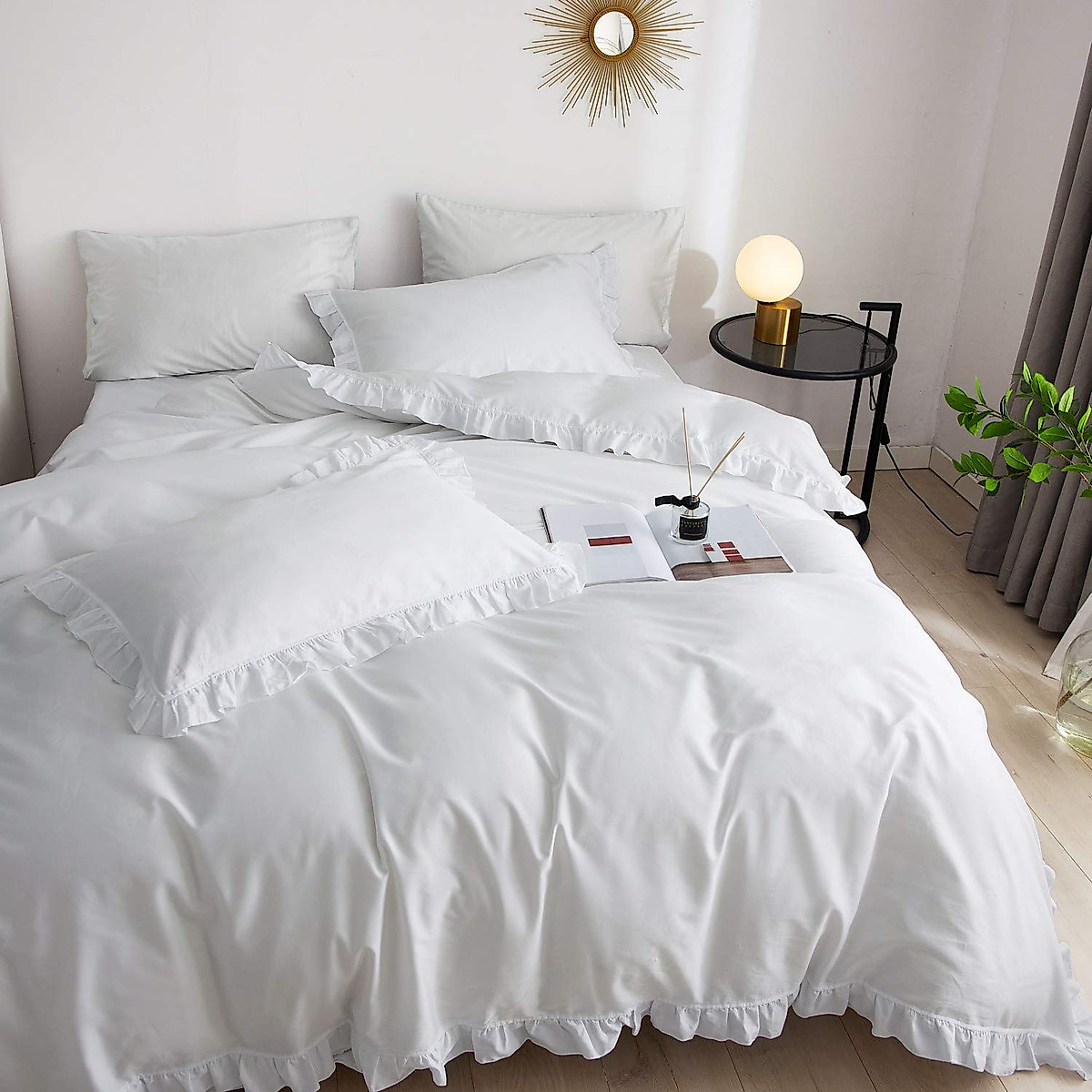 Dolce Mela Kink Size, Luscious 6 Piece Duvet Cover Set with Beautiful Ruffle Edge, 100% Long Staple Combed Cotton, Hypoallergenic, All-Season, White, DM807K
