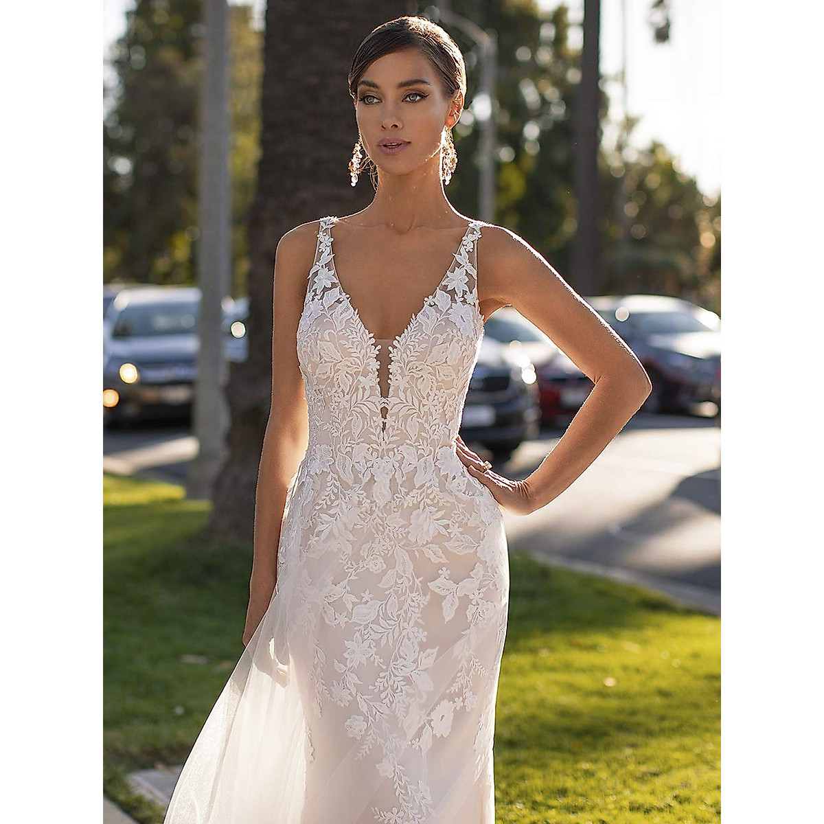 Noras dress Women's Lace Sheer Neck Wedding Dresses for Bride Flowy Tulle Wedding Bridal Gowns White 2