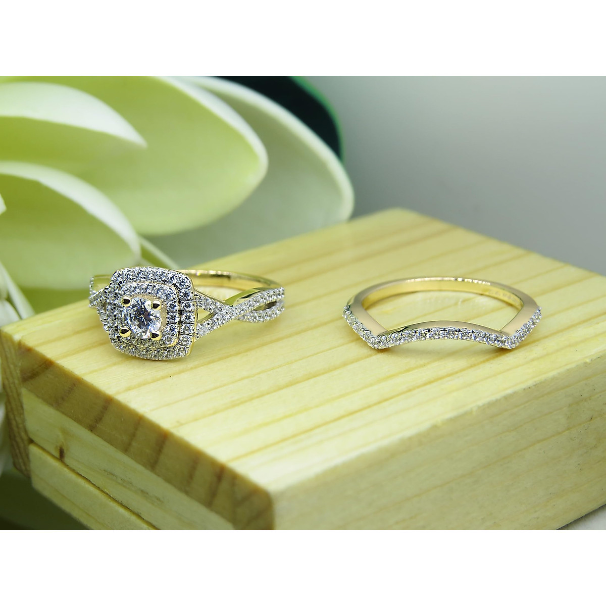 Dazzlingrock Collection 4mm Center Round Cubic Zirconia Halo Cushion Criss Cross Wedding Ring Set for Women (1.40 ctw, Color White, Clarity Clean) in 10K Yellow Gold, Size 10