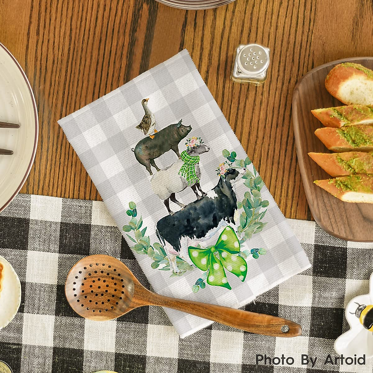 Artoid Mode Cattle Sheep Chickens Duck Farm Sweet Farm Kitchen Towels Dish Towels, 18x26 Inch Buffalo Plaid Leaves Decoration Hand Towels Set of 4