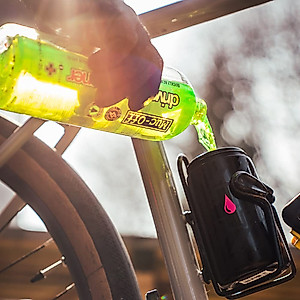 Muc-Off Drivetrain Cleaner, 25.4 fl oz - Effective Bike Chain Cleaner and Bike Chain Degreaser Spray - Bike Cleaner for MTB/Gravel/Road/BMX