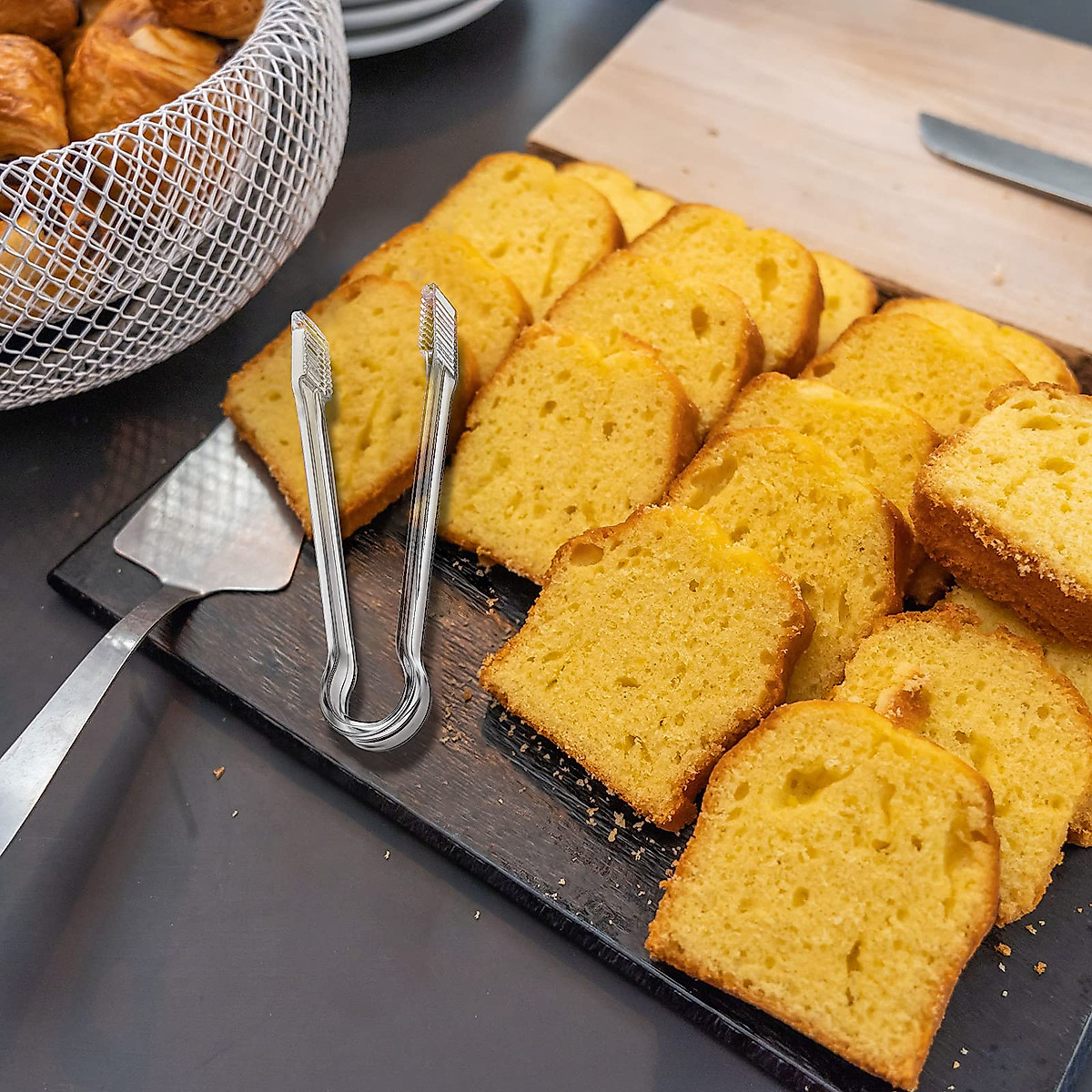 Didaey 8 Pieces Plastic Tongs for Serving Food Clear Kitchen Tongs Mini Serving Utensil Tongs 6.3 Inch Small Tongs for Food Ice Salad Buffet Weddings Barbecue Party