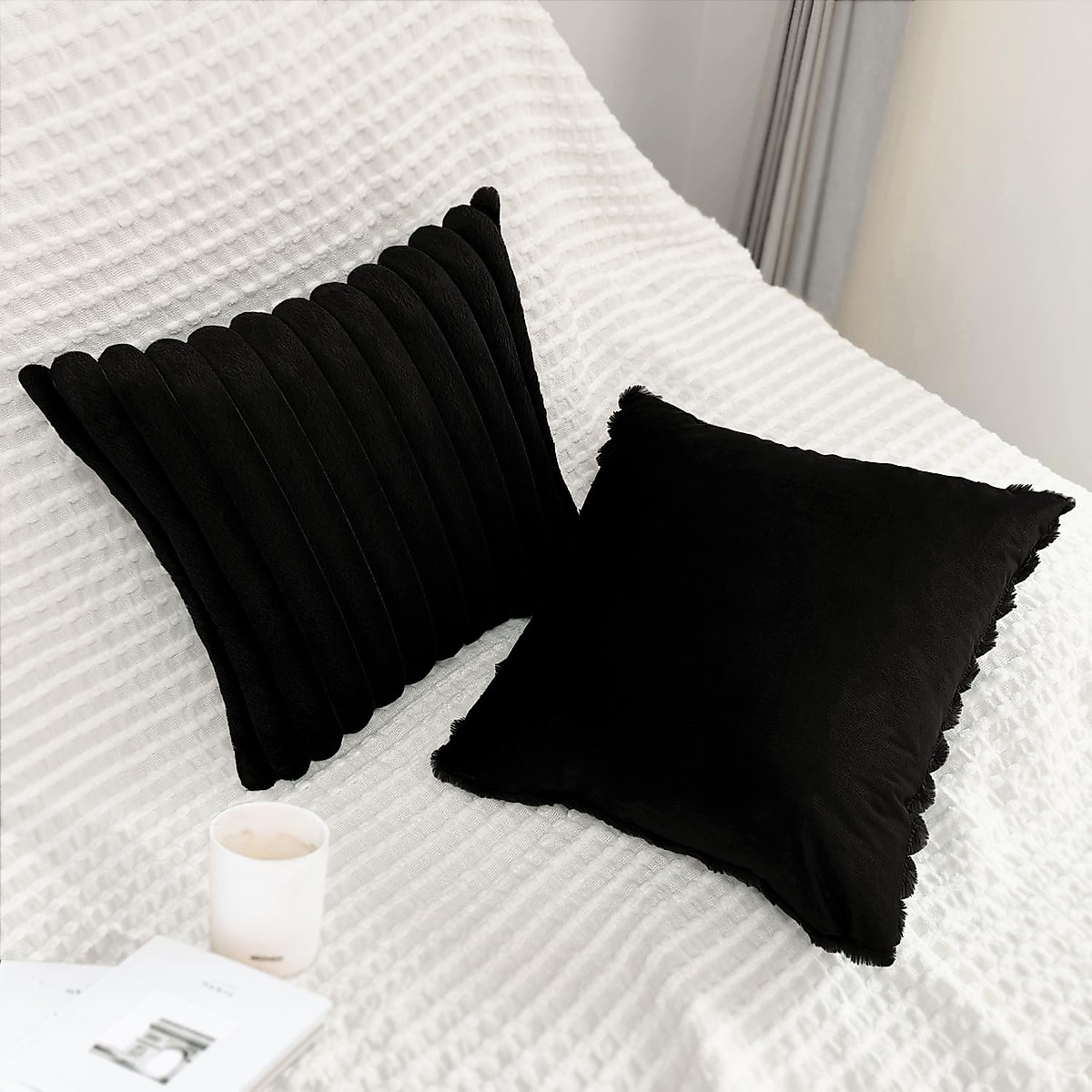 2 Pack 18x18 Pillow Cover Velvet Pillow Covers, Faux Fur Square Throw Pillow Covers for Living Room Decorations Throw Pillow Case, Throw Pillow Cover Cushion Cover for Home Sofa Bedroom Car, Black