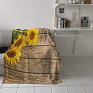Luxury Fannel Blanket Super Soft and Warm Fuzzy Plush Throw Blanket Sunflower on Rustic Wood Plank Country Theme Lightweight Couch Bed Blankets Easy Care Premium Blanket Throw 40 x 50 Inch