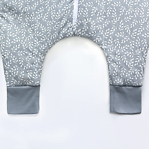 molis & co. Toddler Sleep Sack with Feet, 18-24 Months. 0.5 TOG Lightweight Baby Sleeping Bag with Legs. Unisex Leafprint. Cotton Toddler Wearable Blanket