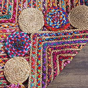SAFAVIEH Cape Cod Collection Accent Rug - 4' x 6', Red & Multi, Handmade Boho Braided Jute & Cotton, Ideal for High Traffic Areas in Entryway, Living Room, Bedroom (CAP201A)
