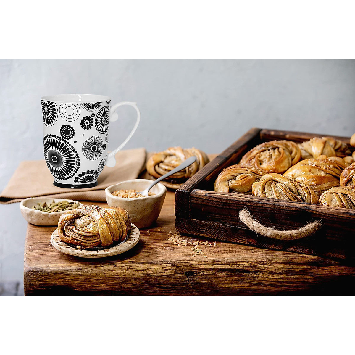 QOUTIQUE Bone China Coffee Mugs - 20 Ounce - Set of 4, Cups for Latte, Hot Tea, Cappuccino, Mocha, Cocoa, Mug Set, Large Coffee Mug, White