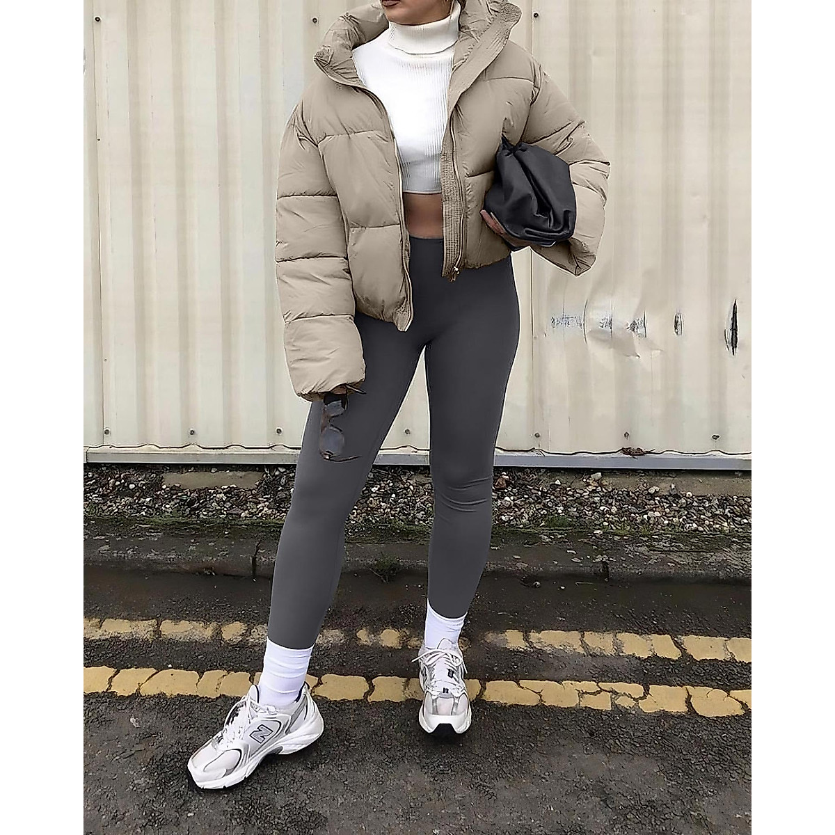 URMOSS Women's 2024 Winter Cropped Puffer Jacket Long Sleeve Stand Collar Oversize Lightweight Zip Up Short Down Coat with Pockets(Khaki,M)