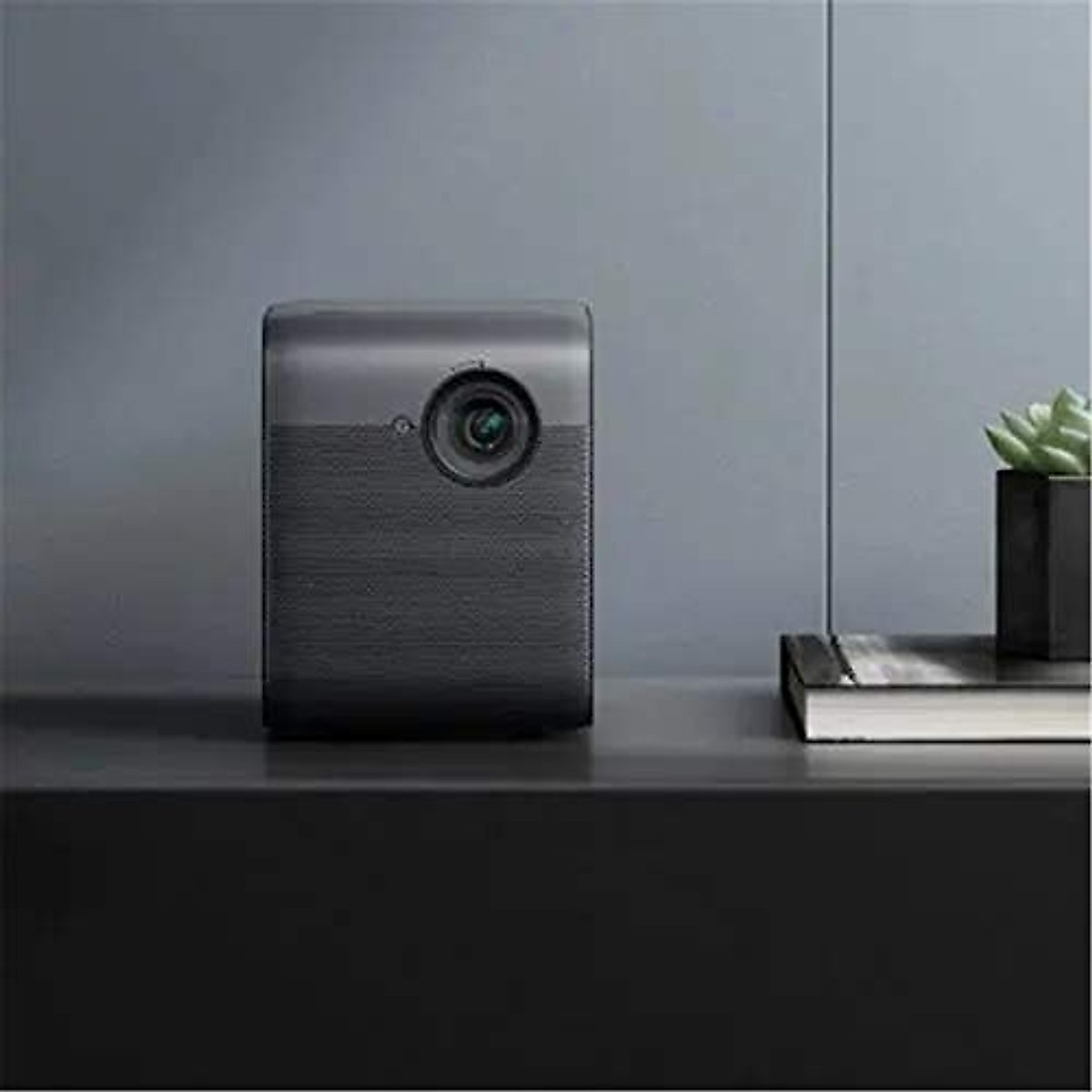 Portable Projector DLP 3D Projector 550Ansi Lumens 1080P Support 4K Android 2 + 16GB Four-Way Trapezoidal Correction SMA(projectors)