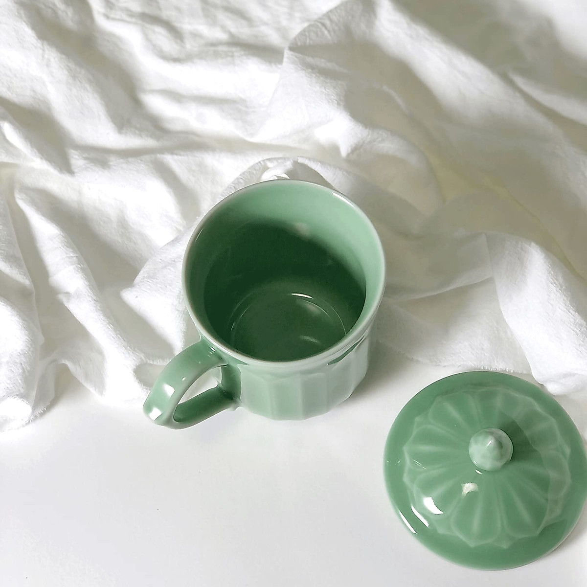 Tingyework Porcelain Lotus Tea Cup with Lid and Handle, 12 oz Unique Coffee Mug, Microwave Dishwasher Safe, Gifts for Women and Men, Aesthetic Chinese Celadon 1 Pack (Olive Green)
