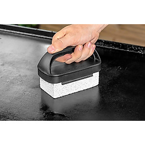 Blackstone 5064 Griddle Refurbishment Kit with Scraper & Cleaning Brick