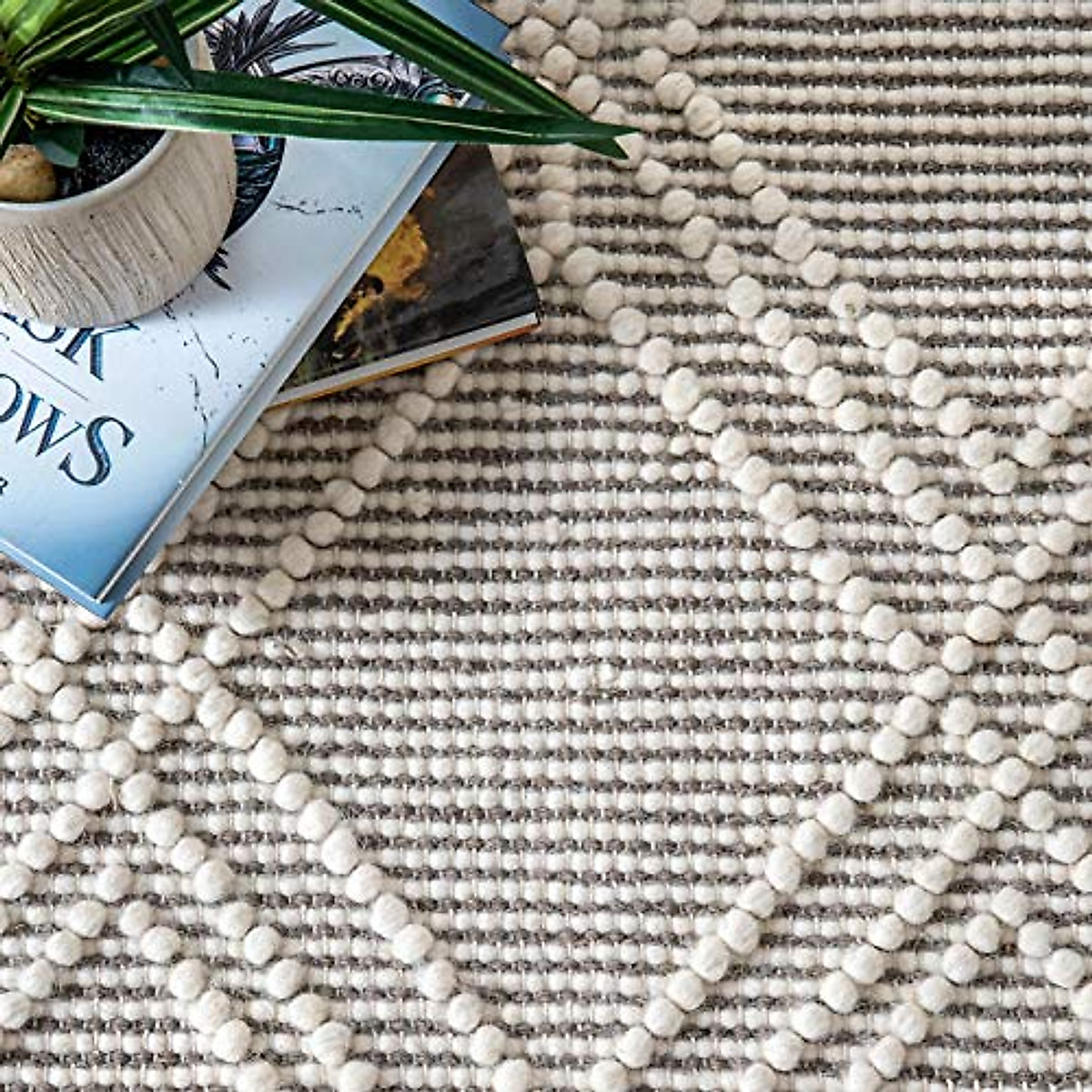 nuLOOM Natti Contemporary Trellis Area Rug, 7' 6" x 9' 6", Beige