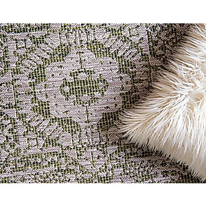 Unique Loom Outdoor Traditional Collection Area Rug - Timeworn (4' 1" Round, Green/ Gray)