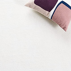 SAFAVIEH Fifth Avenue Collection Area Rug - 6' x 9', Ivory, Handmade Modern Solid Wool, Ideal for High Traffic Areas in Living Room, Bedroom (FTV128A)