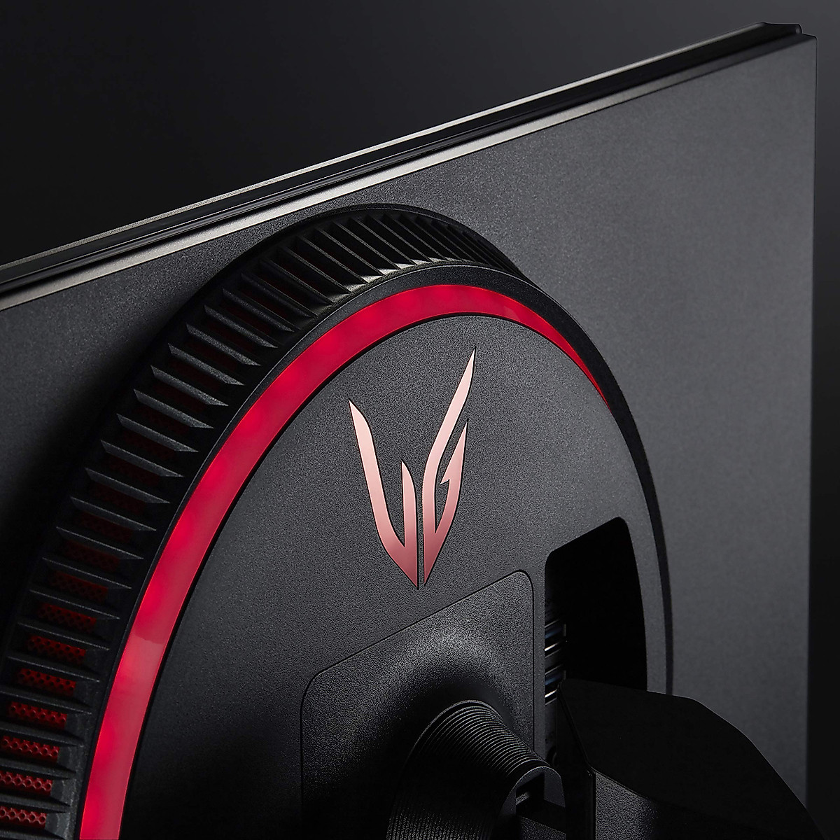 LG 27GN950-B UltraGear Gaming Monitor 27” UHD (3840 x 2160), Renewed