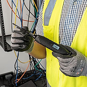 Klein Tools 57032 Screwdriver Set, Torque Screwdriver Kit with Phillips, Slotted, Square Bits, 1/4-Inch Nut Driver, Case Included, 6-Piece