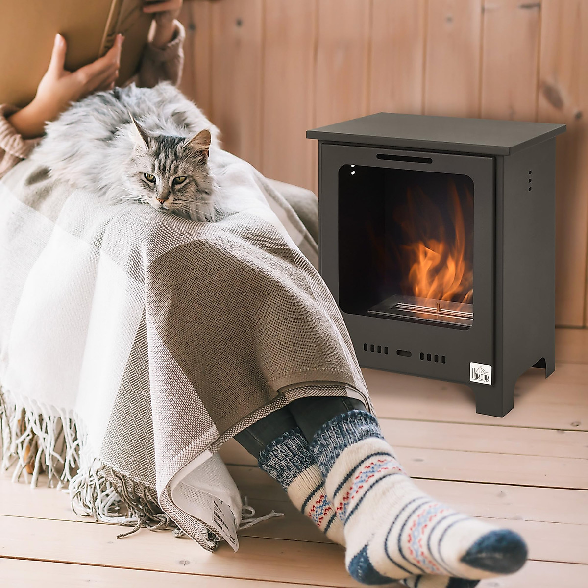 HOMCOM 19.75" Ethanol Fireplace, Freestanding Alcohol Fireplace Stove with 0.25 Gal Tank Capacity, Flame Snuffer - Black