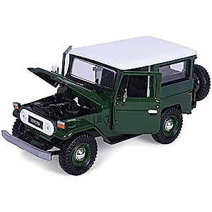 Motormax 79323gr Toyota FJ40 Green 1-24 Diecast Model Car