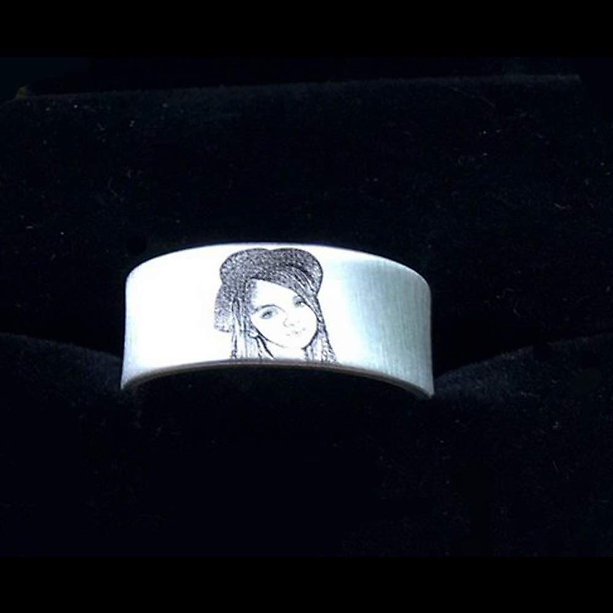 LONAGO Personalized Photo Band Ring 925 Sterling Silver Engraved Pet Cat Dog Pictures Name Word Symbol Band Ring for Men Women, Father Days Gift