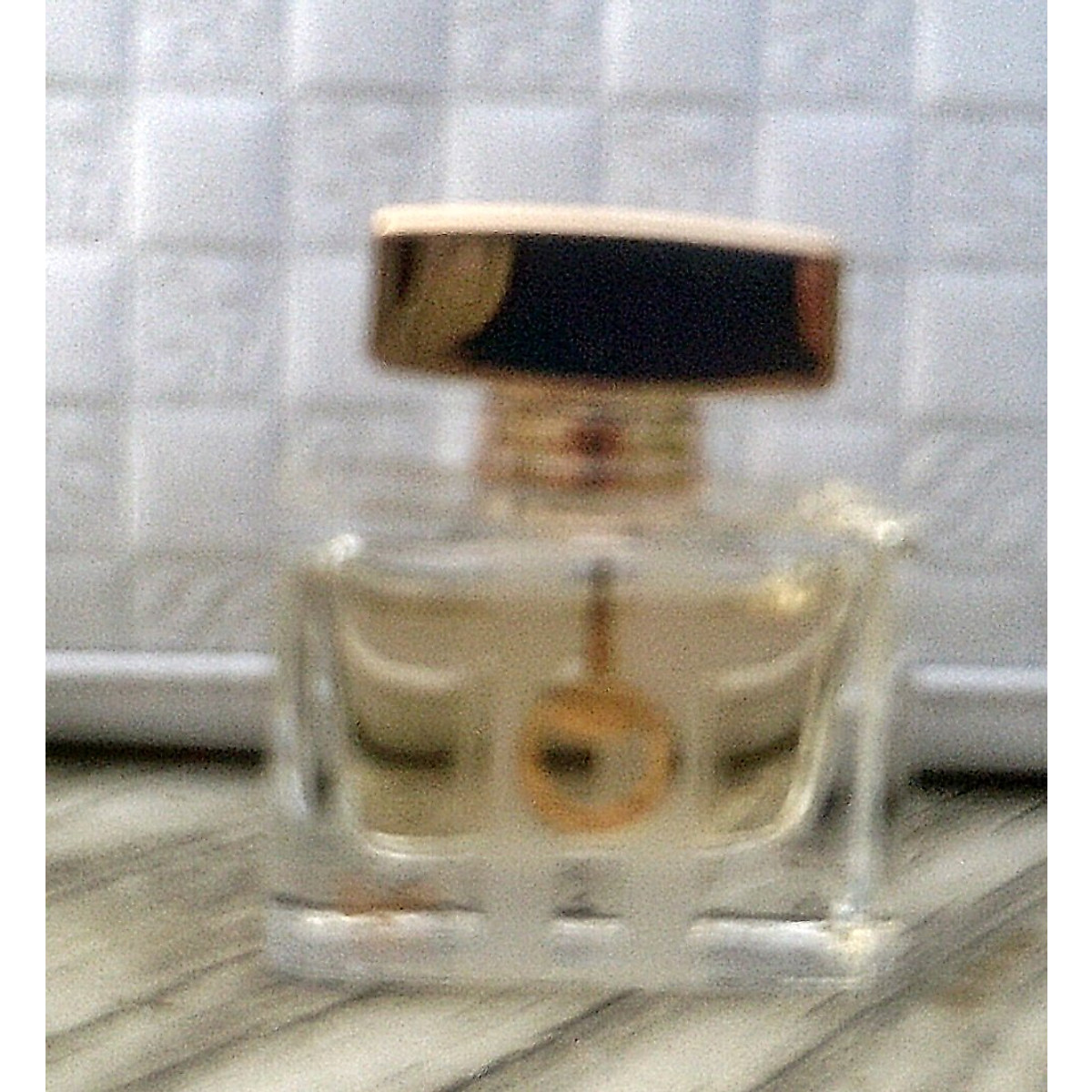 GUCCI By Gucci. Eau De Toilette. 5ml-0.16fl.oz. For Women. Splash. MINI (The Bottle is approx. 1-2inches high, NOT FULL SIZE). Travel Size. New in Box.
