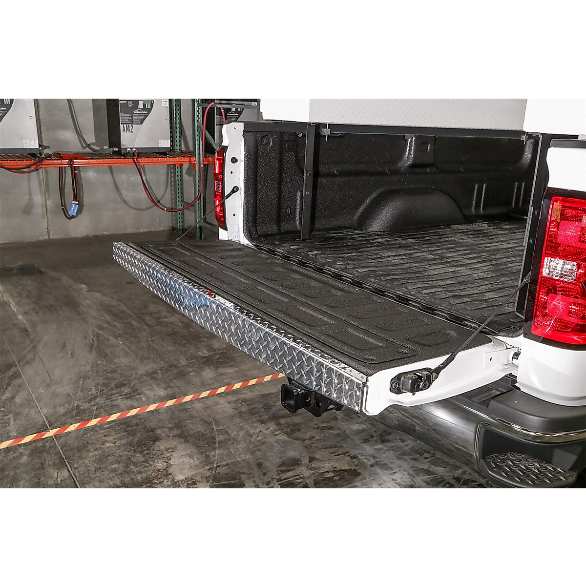 DEE ZEE DZ2143 Brite-Tread Tailgate Protector