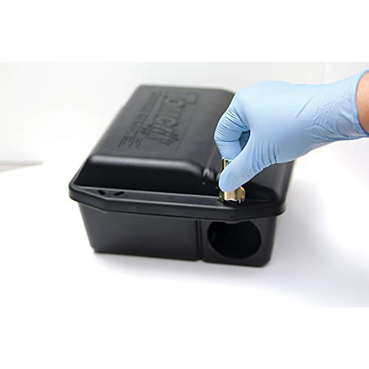 Tomcat Rodent Station, Includes 1 Rodent Station with 4 Bait Securing Rods and 1 Security Key - Fits Rat or Mouse Sized Traps (Baits & Traps Sold Separately) - Use Indoors or Outdoors