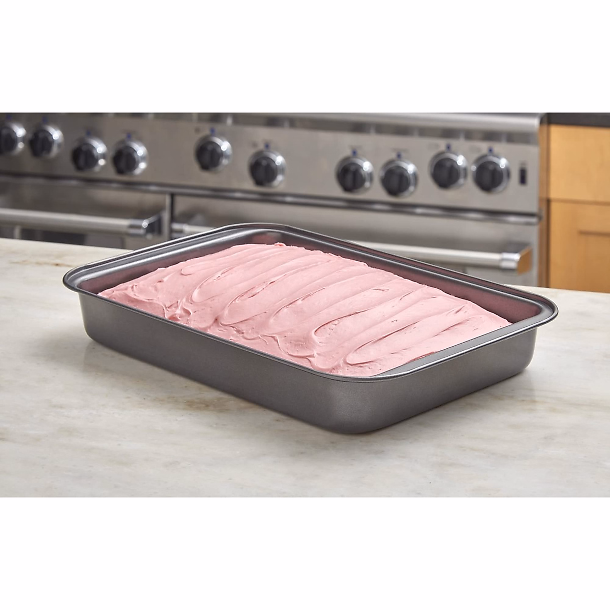 Nifty Solutions Cake Pan & Muffin Pan with Lid, 2 Piece Baking Pans Set - 9 x 13 Cake Pan & 12-Cup Muffin Pan, Non-Stick Pans, Kitchen Bakeware, Dishwasher Safe