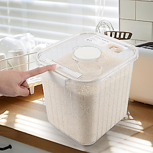 Afromy Large Plastic Food Storage Container Bin for Flour, Sugar, Baking Supplies, Airtight Rice Container, Dry Food Holder Canister Containers, Clear