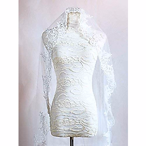 Aukmla Wedding Bridal Veils Ivory Beautiful Long Veil with Lace and Metal Comb at the Edge Cathedral Length (Ivory)