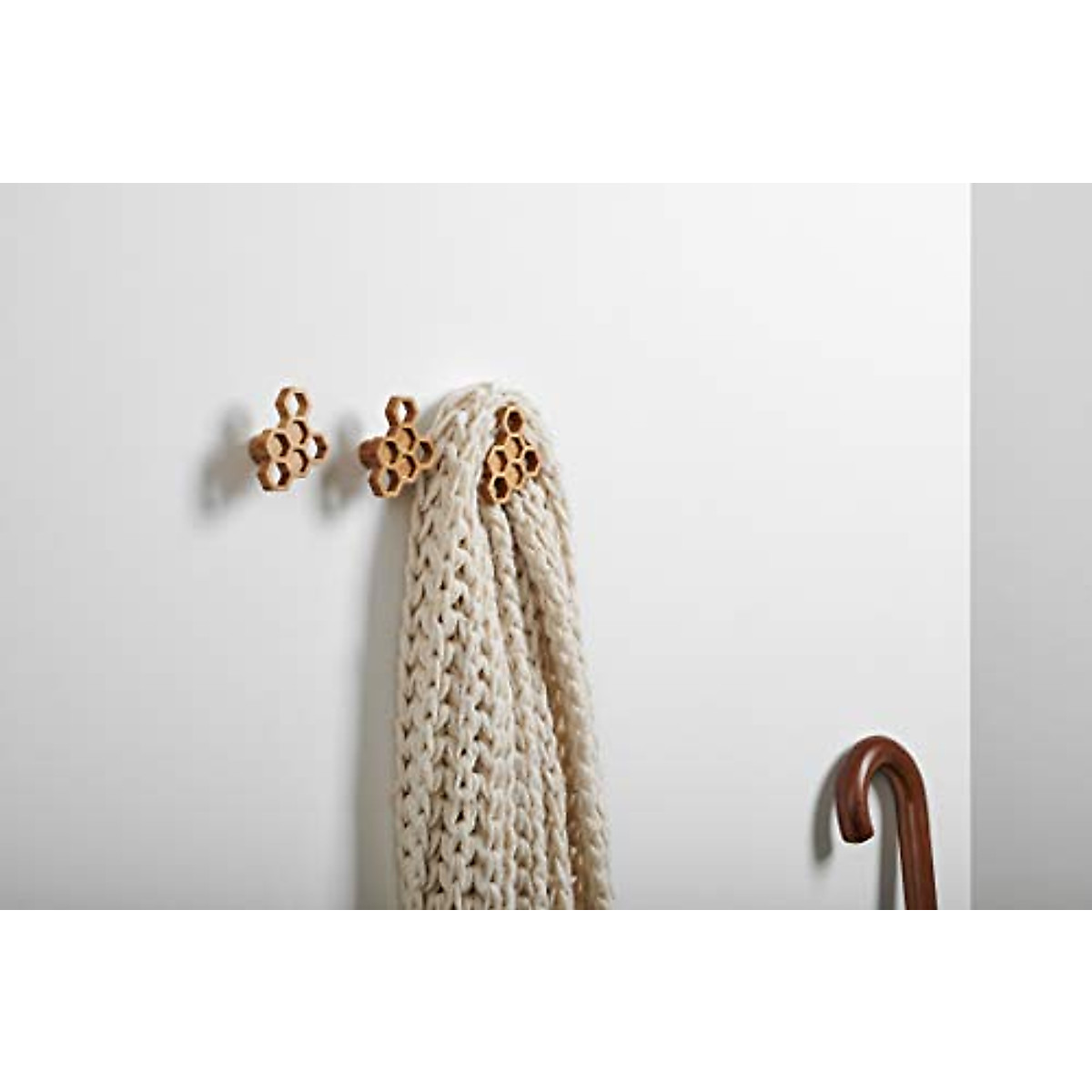 BU Products Honeycomb Wooden Wall Hooks – Set of 3 Wall Mounted Coat Hooks for Hanging Hats, Scarves, Bags, Dog Leads, Towels and More.