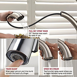 Delta Faucet Cassidy Single-Handle Kitchen Sink Faucet with Pull Out Sprayer and Magnetic Docking Spray Head, Arctic Stainless 4197-AR-DST