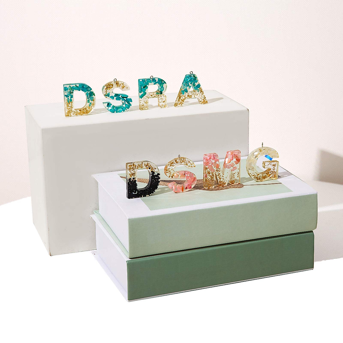 Hayayu Silicone Molds for Resin, Alphabet Letter Epoxy Resin Mold, Backward Keychain Casting Molds Kit for Jewellery Pendants Earrings House Number Making with Key Rings Screw Eye Pins