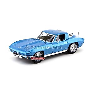 Maisto Die Cast 1:18 Scale 1965 Chevrolet Corvette (Colors May Vary)