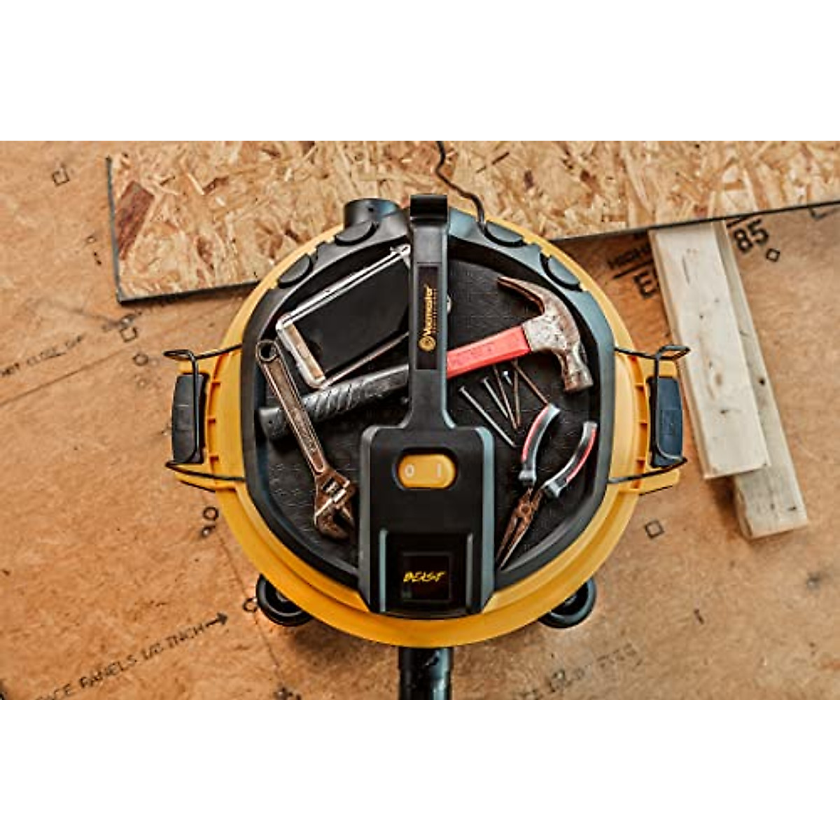 Vacmaster Professional - Wet/Dry Vac, 16 Gallon, Beast Series, 6.5 HP 2-1/2" Hose (VJH1612PF0201), Black