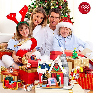 PinkBee Christmas Gingerbread House 2022 Mini Xmas Tree Building Block Set Creative Ornament Toys Kits Micro Bricks for Adults Kids 8-12 6-12 7-9（788Pcs）